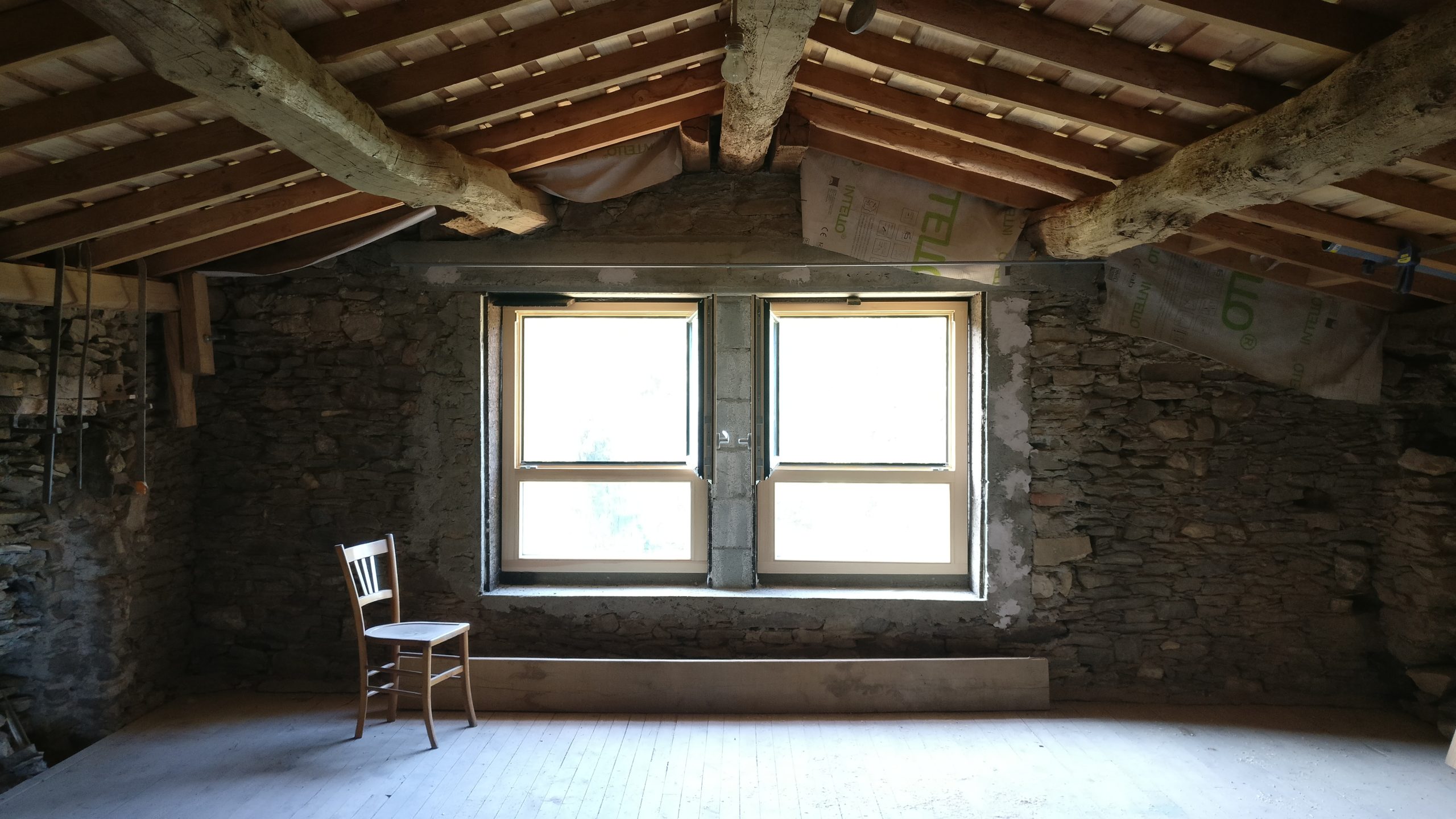 Chantier participatif : dalle en béton de chaux isolante (chantier ...